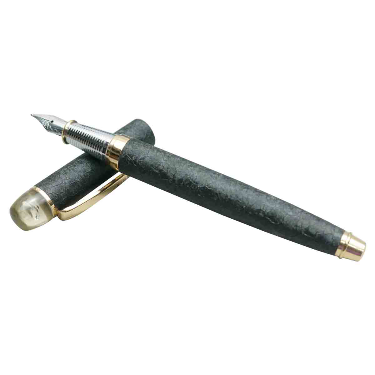Submarine Black Body Diamond Cap Top Fountain Pen Model 18911