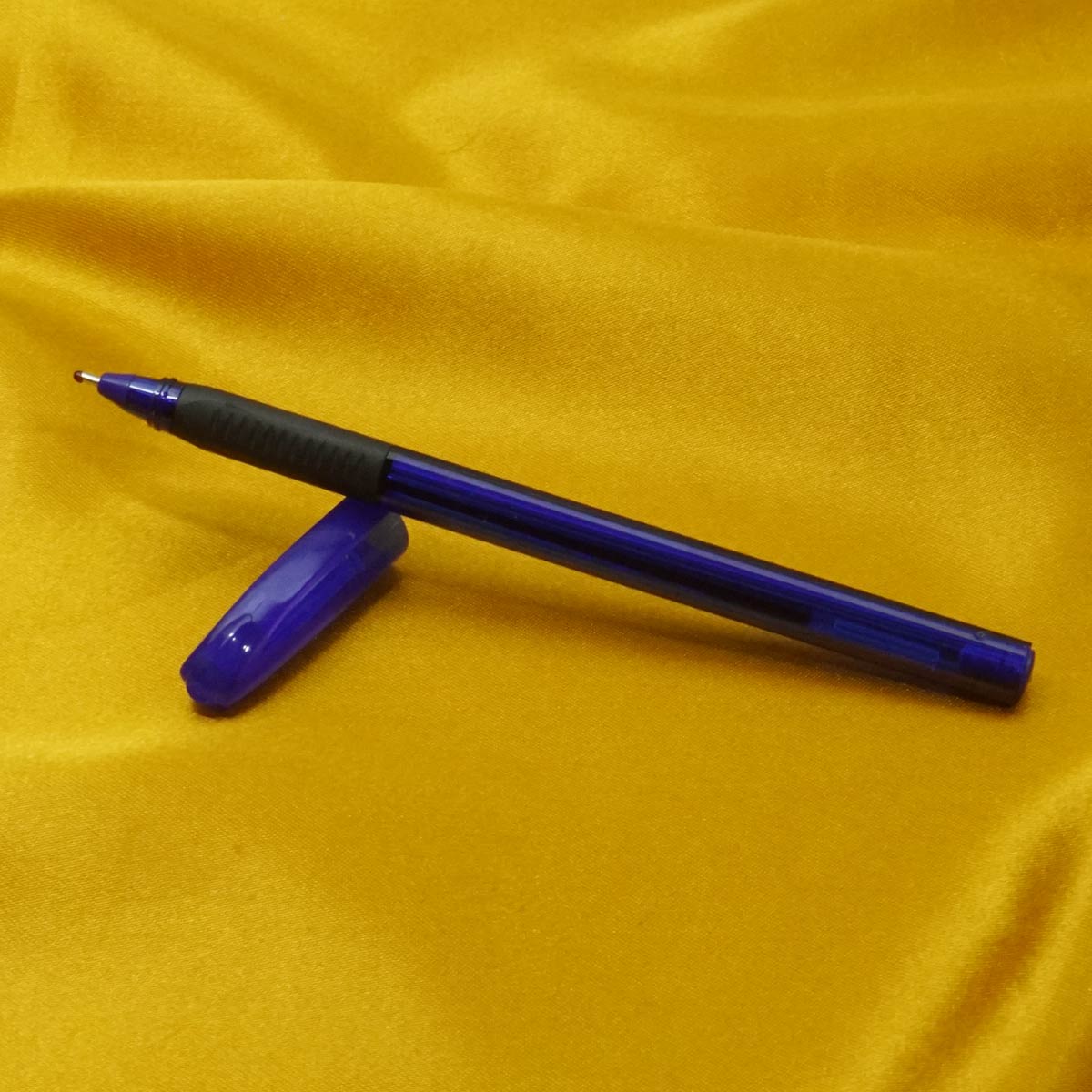 Cello Tri Mate Plus Transparent Blue Body with Blue Cap Rubber Grip ...