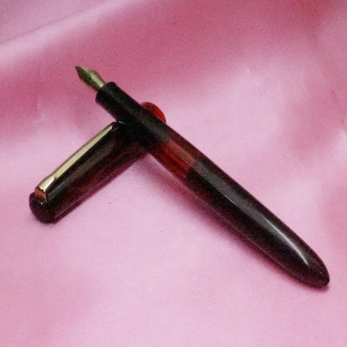 Arihant Black Bird Wine Red Color Body and Cap with No.5.5 GP Fine ...