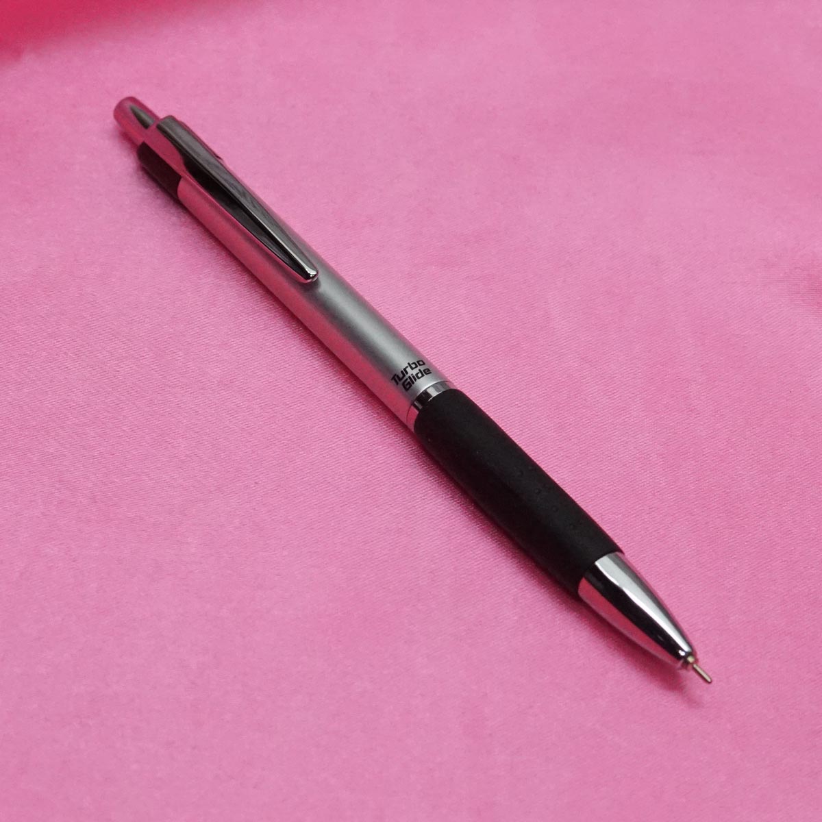 Unomax Turbo Glide Silver Color Body With Fine Tip Black Grip Holder ...