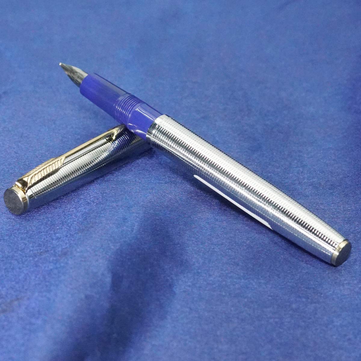 Gama No 19 Silver Color Body With Blue Color Holding Parker Nib ...