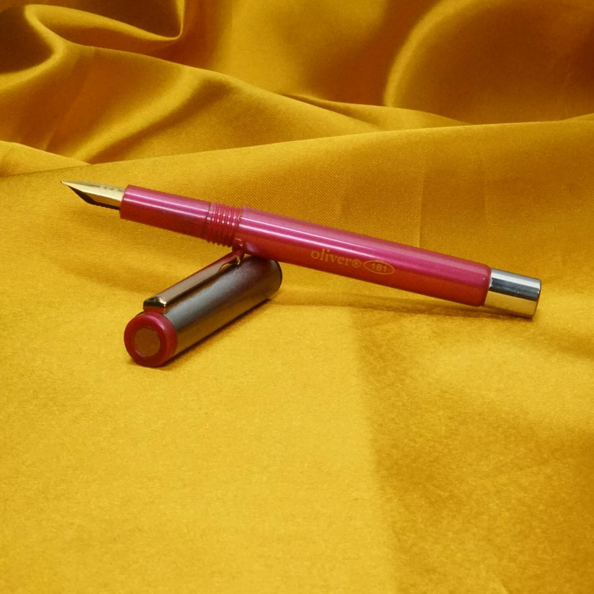 Oliver 181 Pink Color Body With Silver Cap Golden Color Clip Fine Nib ...