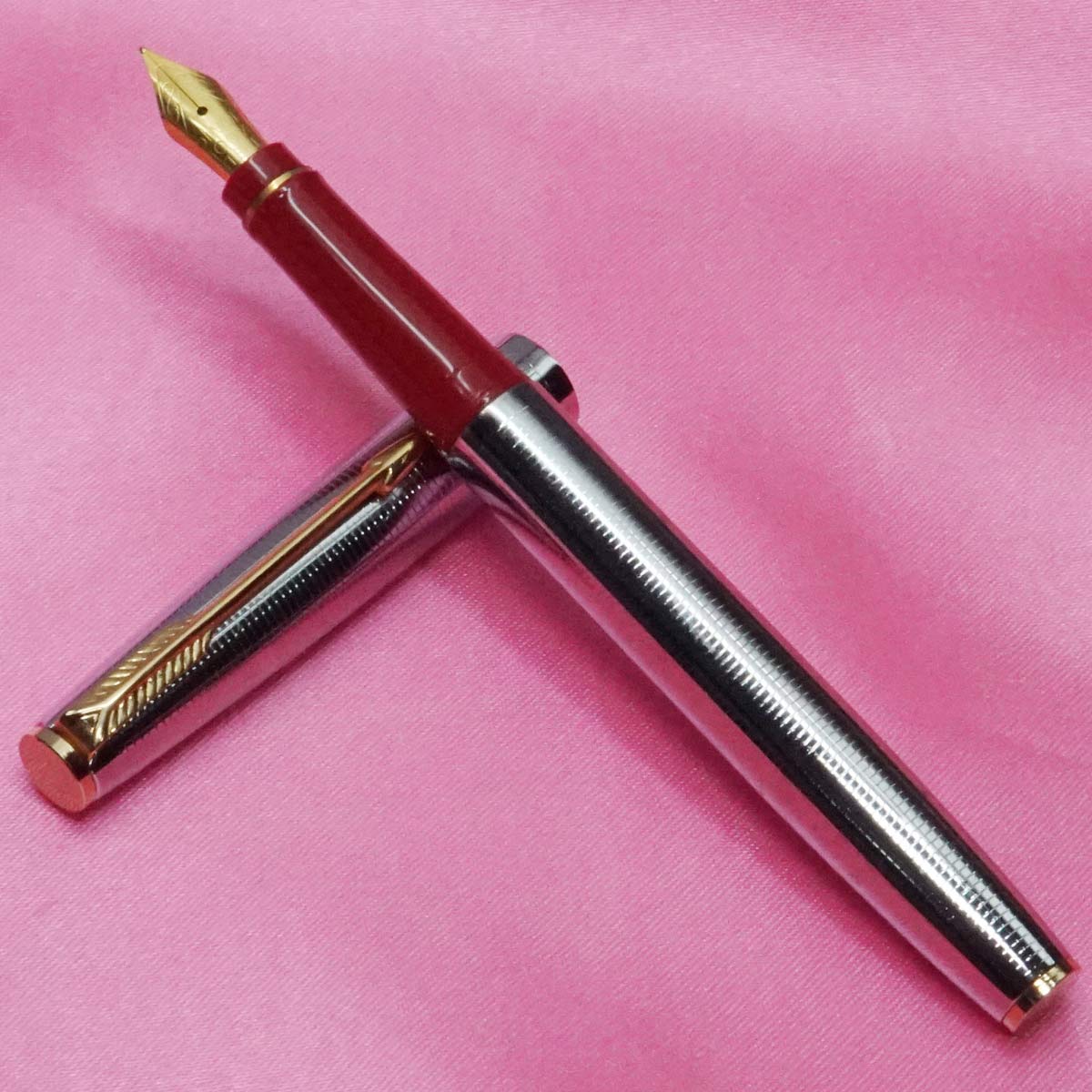 Oliver 48 Full Steel Designed Body Red Grip With Gold Trim 5.5 Fine GT ...