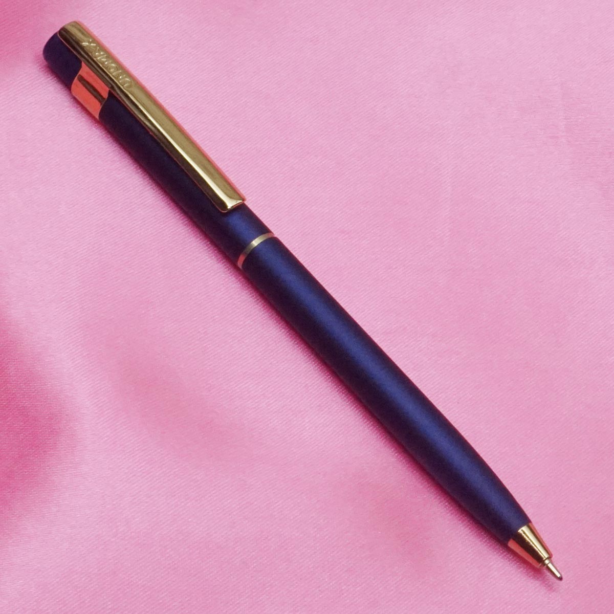 Unomax Nexa Mat Blue Color Body With Fine Tip Gold Trim Twist Type Ball ...