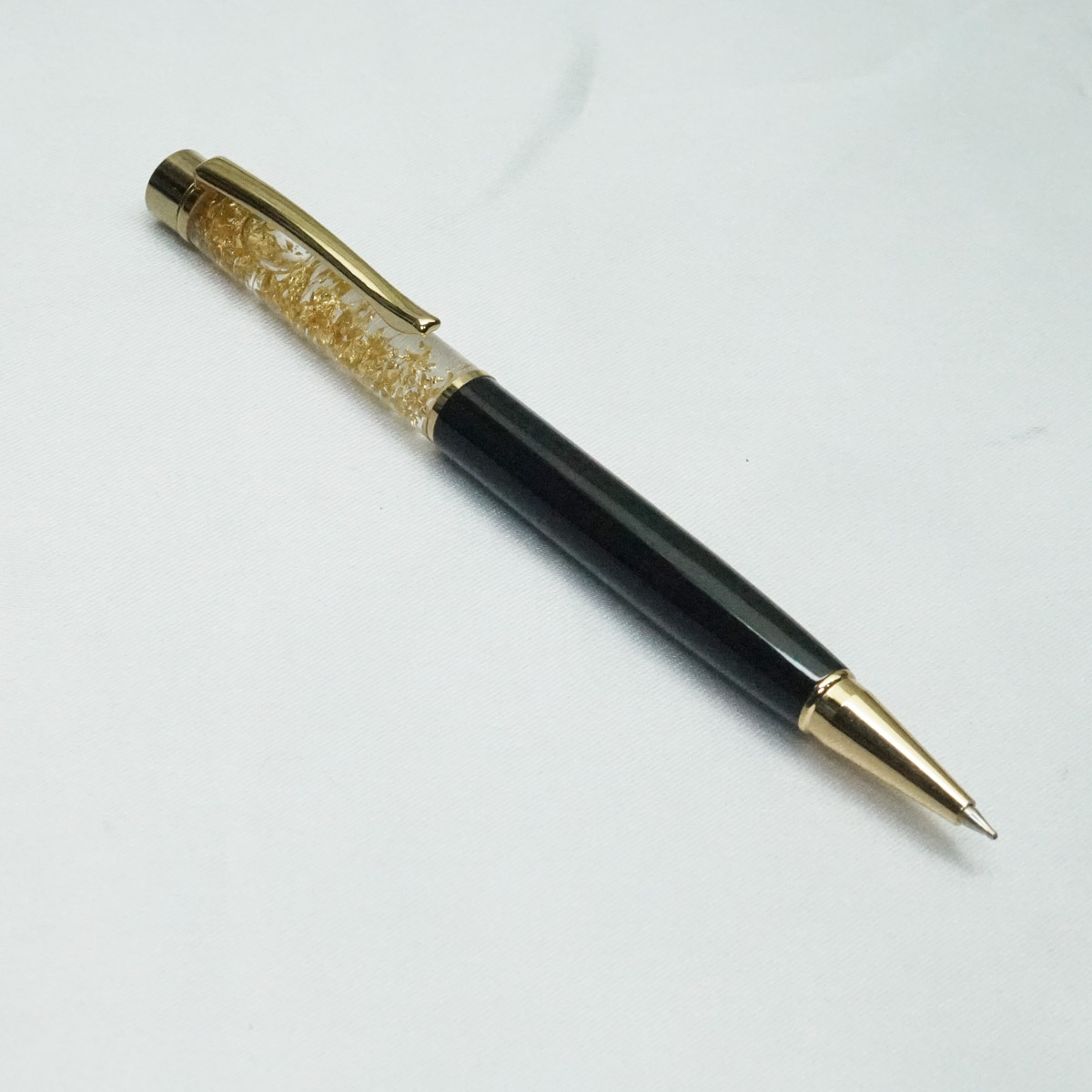 penhouse.in Black Body Gold flakes on Cap Twist Type Ball Pen SKU 21868