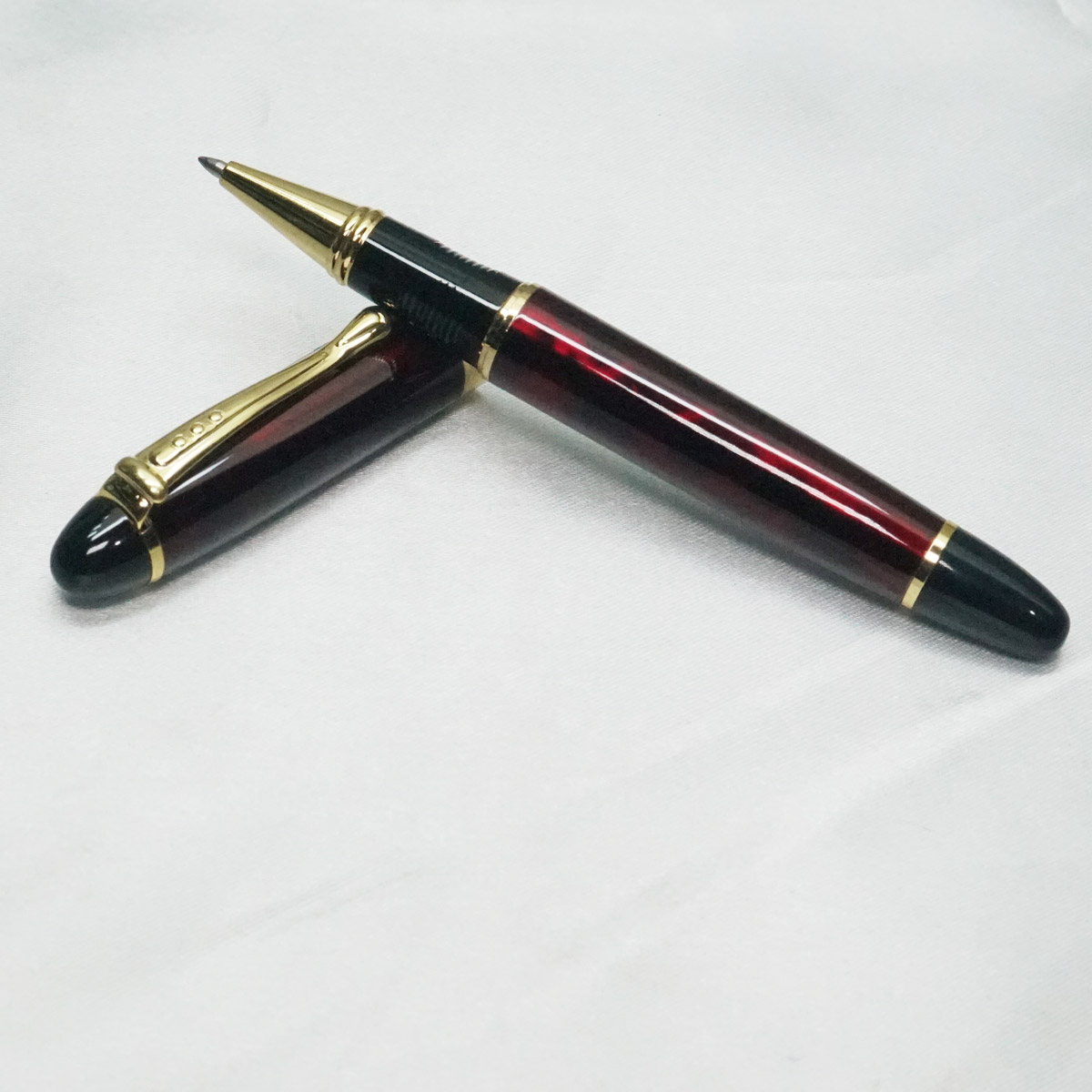 Jinhao X450 Red Marble Finish Body With Golden Clip Medium Tip Roller ...