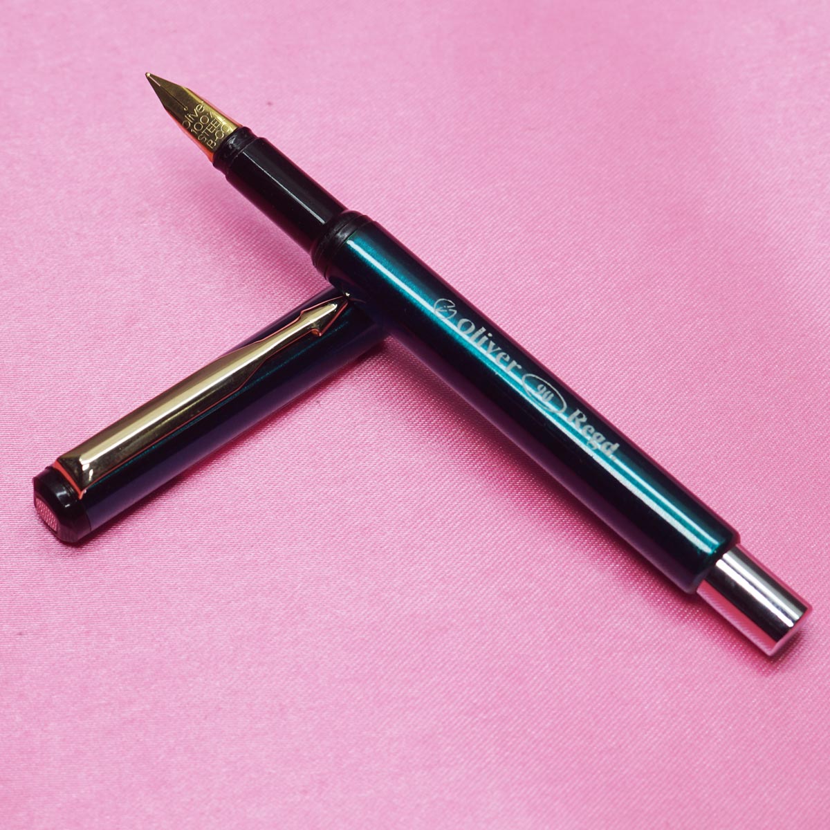 Oliver 90 Peacock Green Color Body With Gold Clip Fine Nib Eyedropper ...