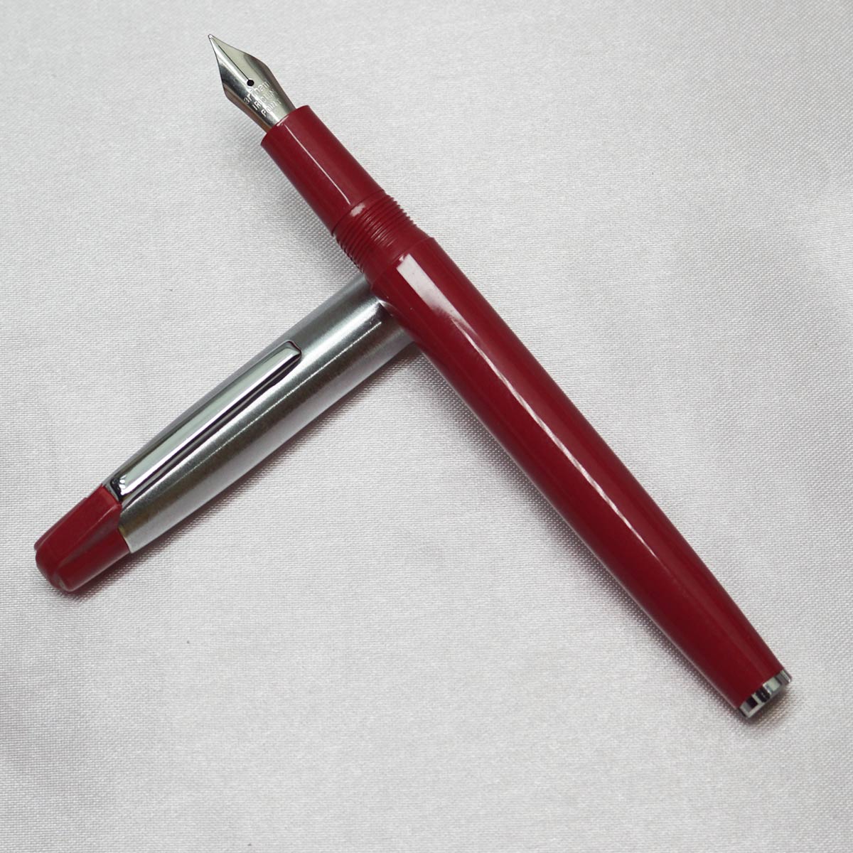 Starone 36 Red Color Body With Silver Cap Fine Tip Eye Dropper Model ...