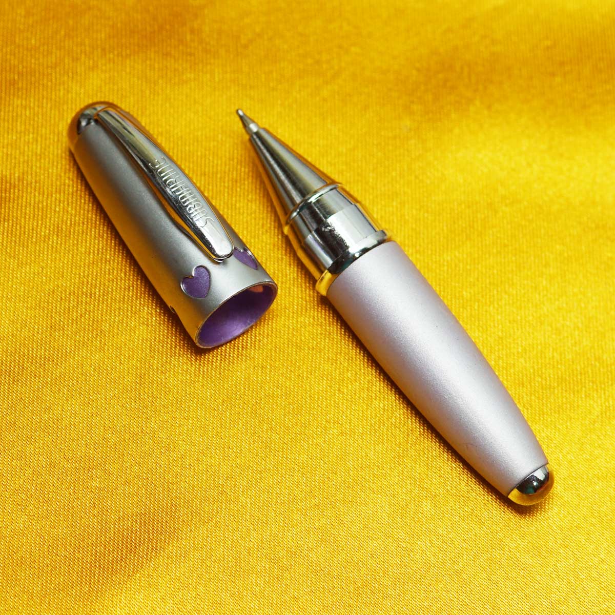 Submarine Short Light Lavender Color Body With Silver Cap Fine Tip Cap ...