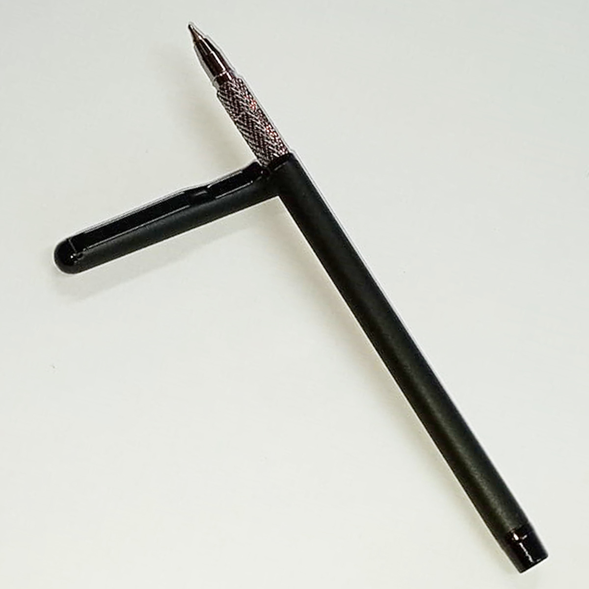 penhouse.in Slim Full Black Color Body With Cap Fine Tip Cap Type Ball ...