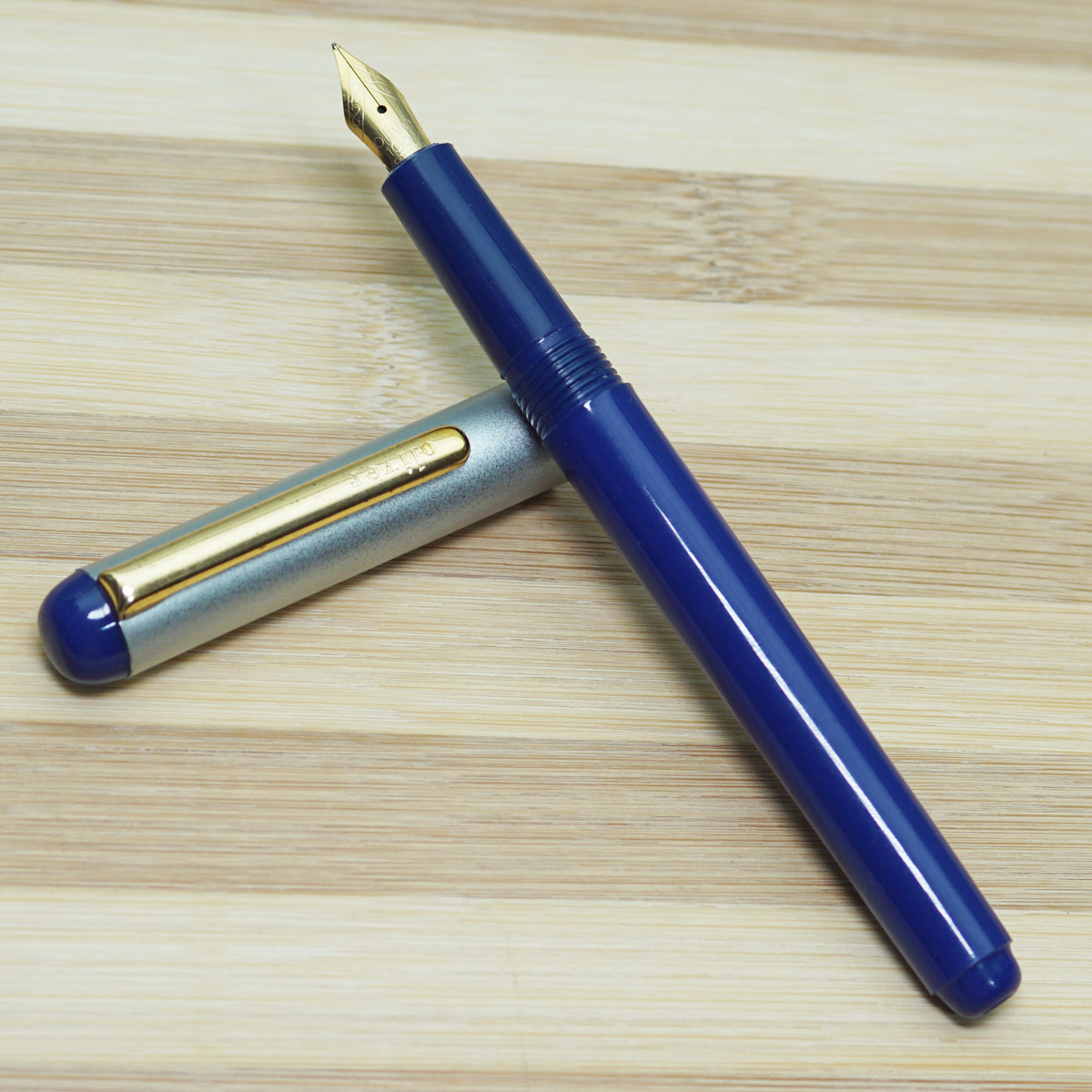 Oliver 999 G Blue Color Body With Silver Color Cap Fine Nib Gold Trim ...