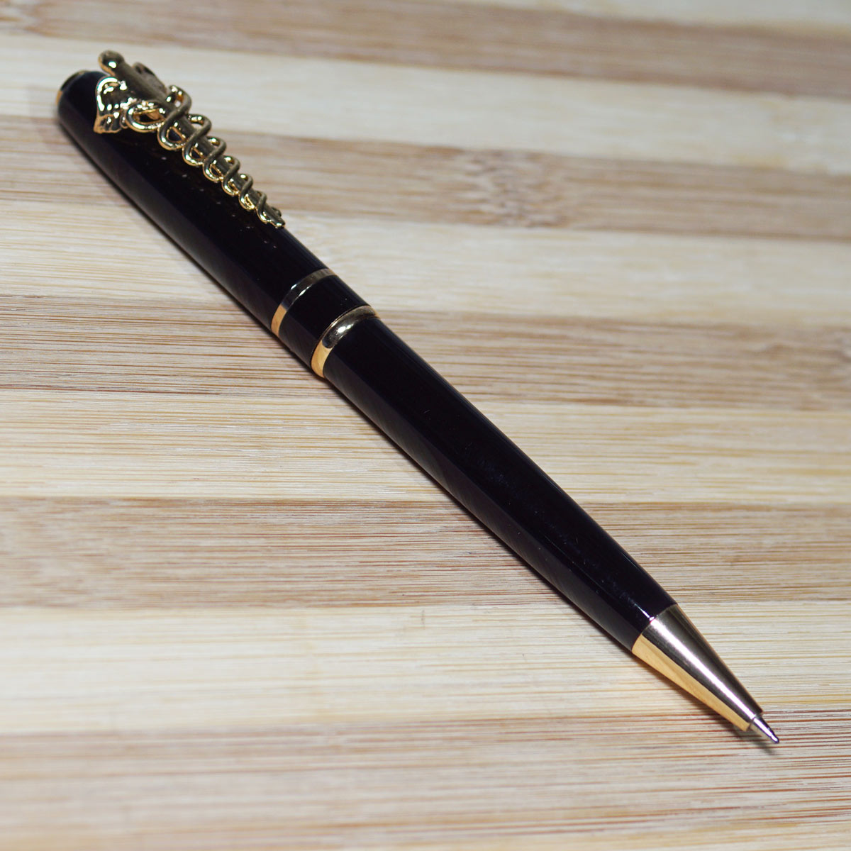 penhouse.in Black Color Body With Cap Clip On Doctor Symbol Fine Tip ...