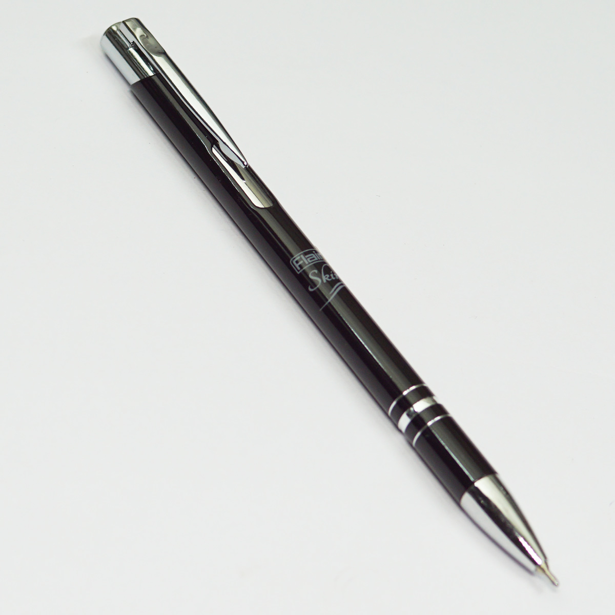 Flair SKIN Black Color Body With Silver Clip Fine Tip Retractable Type ...