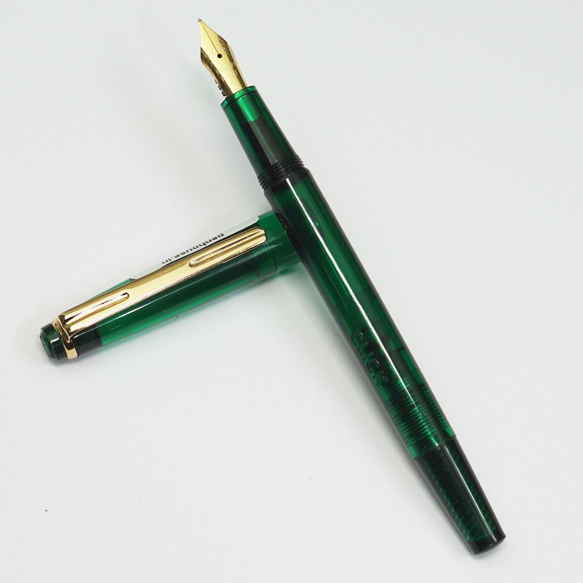 Click Majestic Transparent Green Color Body With Golden Color Clip Fine ...