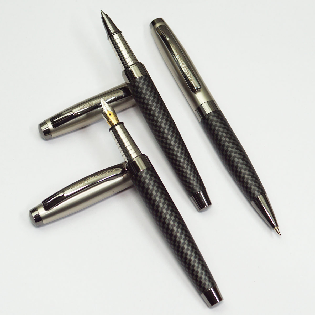 Picasso Parri Kainos Chess Pattern Body With Ball Pen Roller Ball And ...