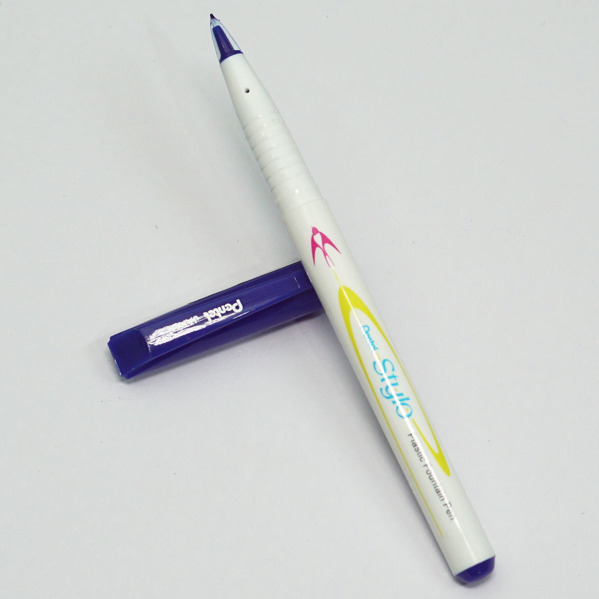 Pentel JM11 Stylo Fountain Pen White Color Body Design With Blue Color ...