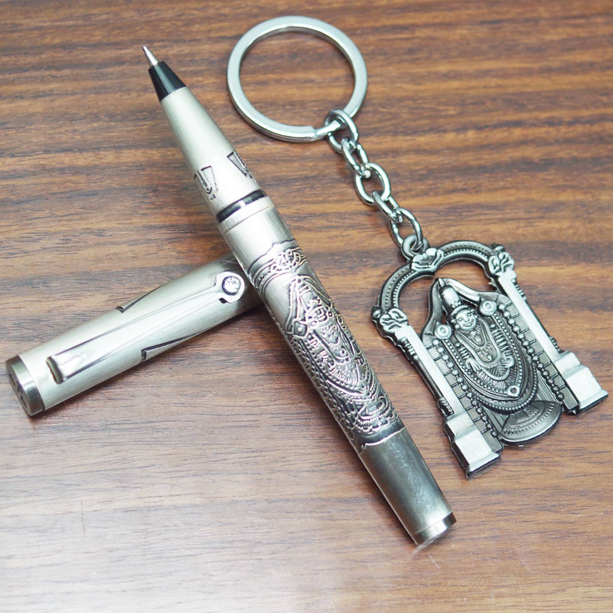 penhouse.in Metallic Silver Color Body With Engraved Lord Balaji ...