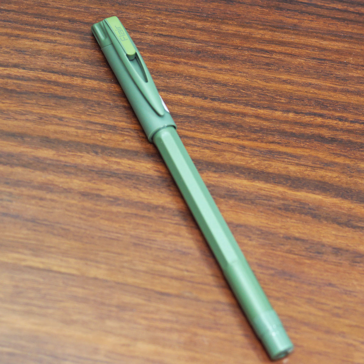 Flair Jet Speed Green Color Body With Cap Fine Tip Blue Writing Cap ...