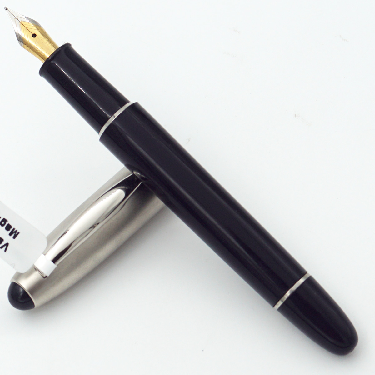 Vsign Beena Magic Black Color Body With Silver Clip Medium Nib ...
