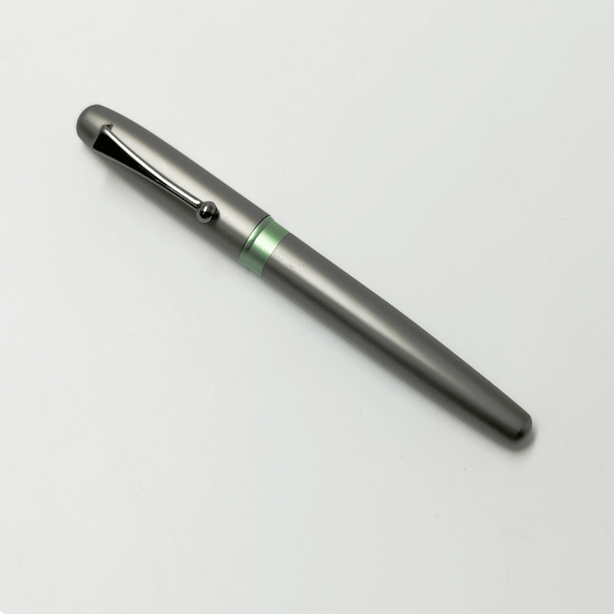 Yiren 3771 Grey Color Body And Clip With Olive Green Trim EF Nip Cap ...