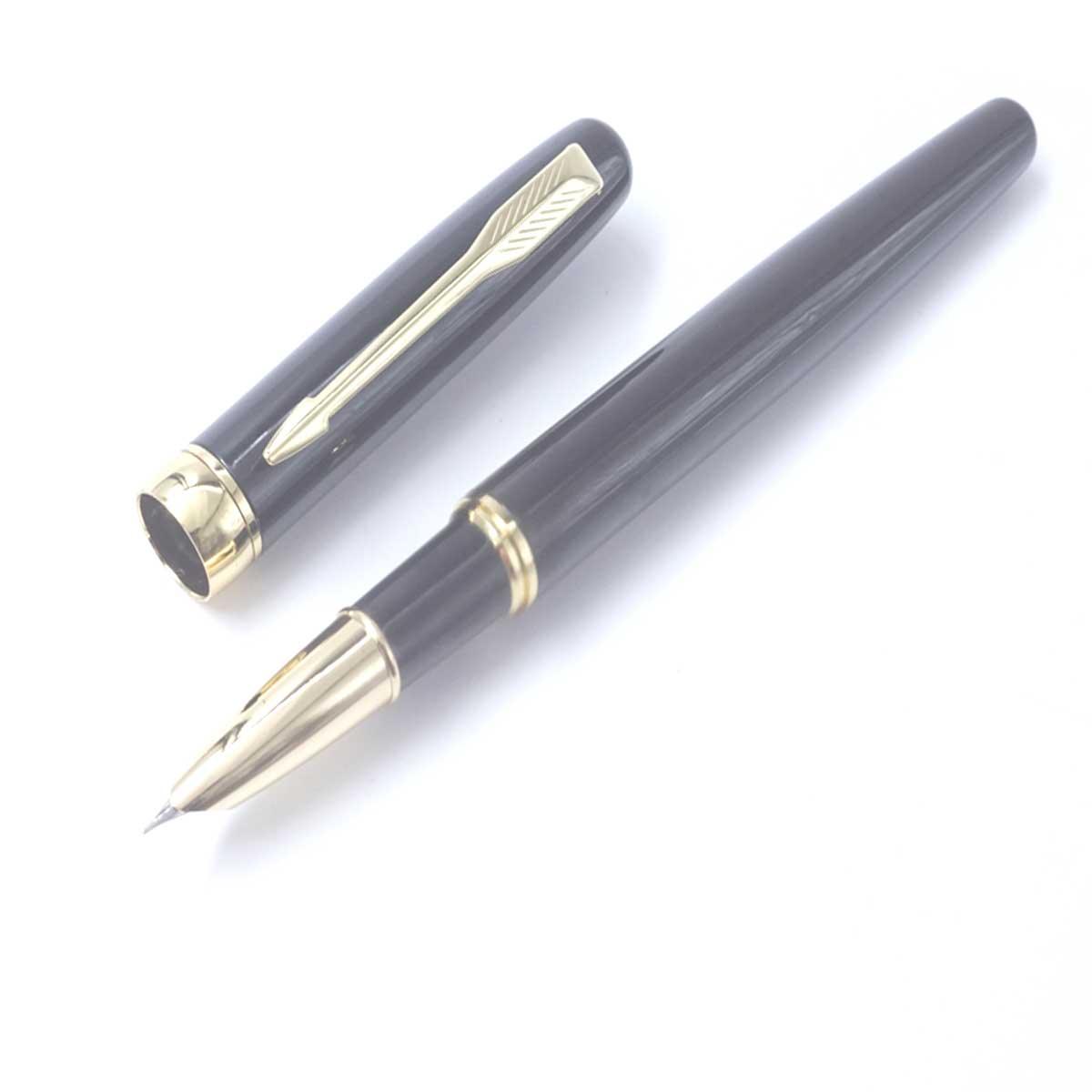 penhouse.in 337 Glossy Black Color Body Gold Color Clip Fine Tip ...