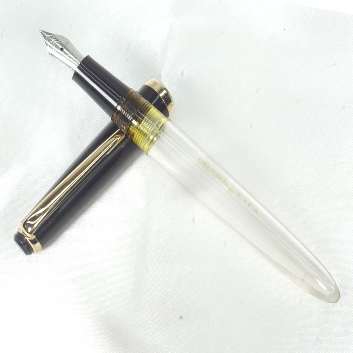 Oliver Lily HT Transparent With Black Color Cap And Gold Clip Eye ...