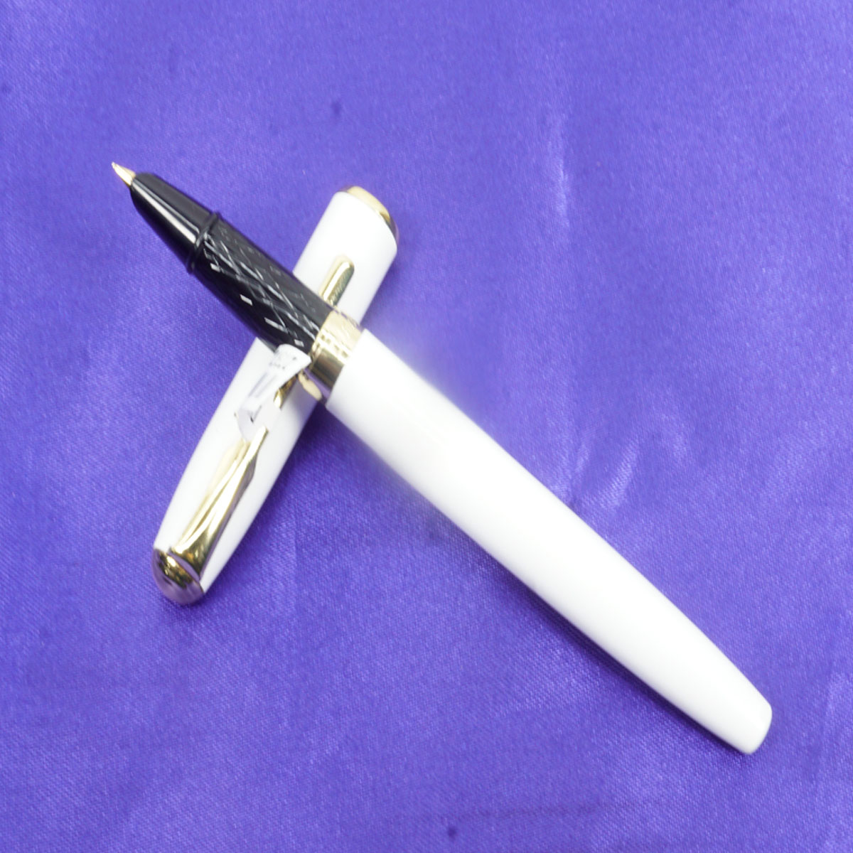 Dikawen K2 Glossy White Color Body With Gold Clip Converter Type ...